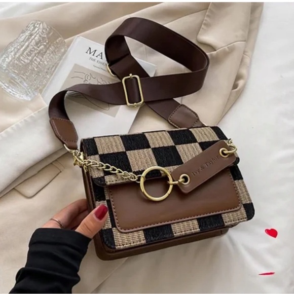 Ivy And Taylor Bag